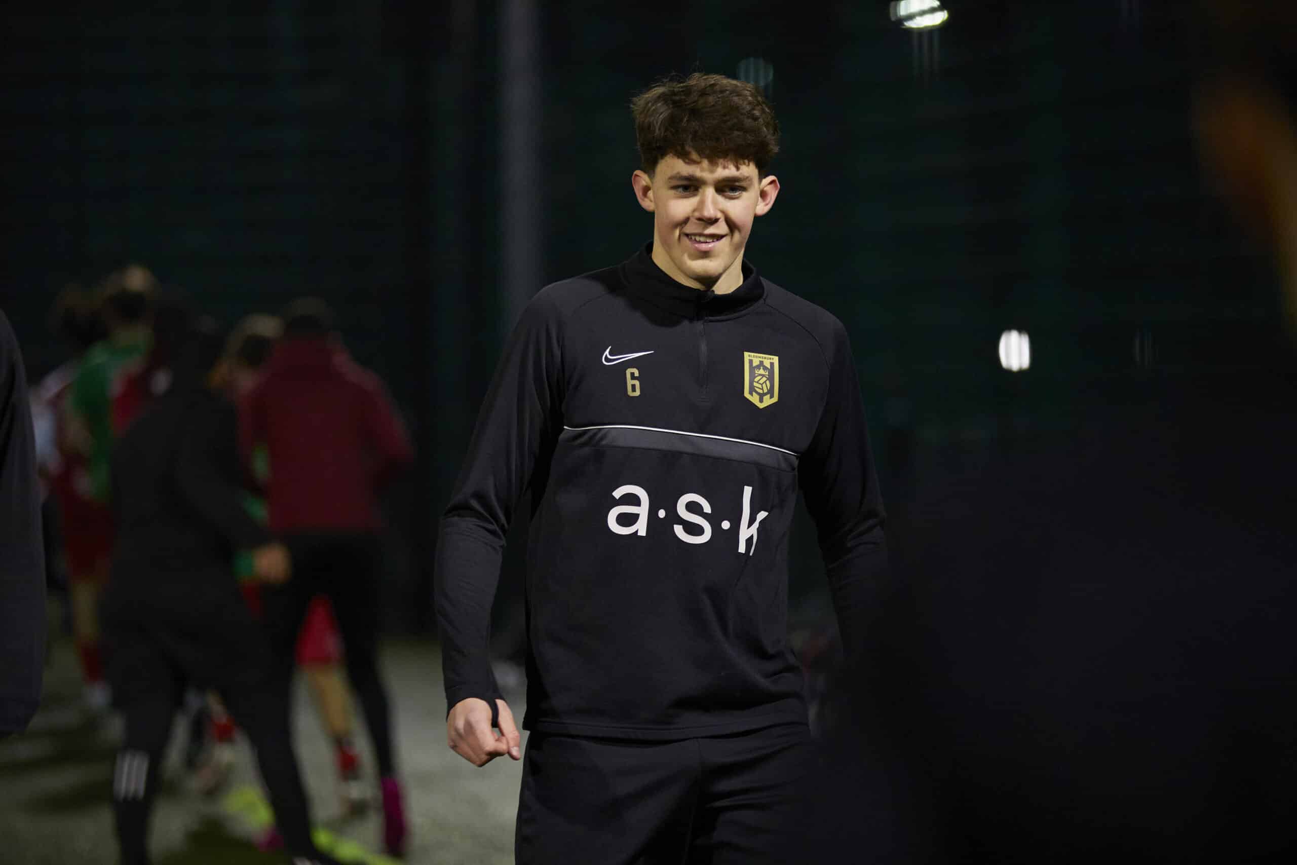 CALM AND COMPOSED - Bloomsbury Football